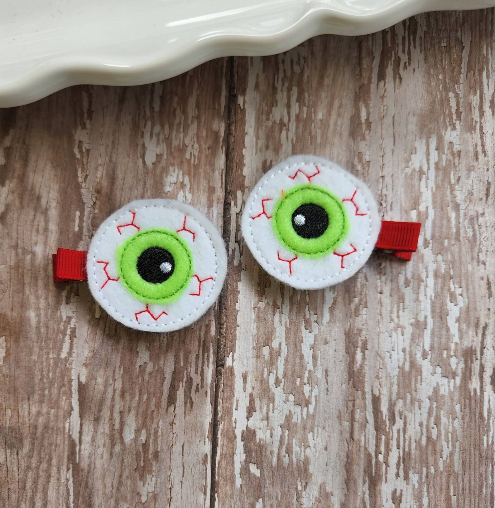 Eyeball Hair Clips Felt Eyeball Clips Halloween Hair Clip - Etsy
