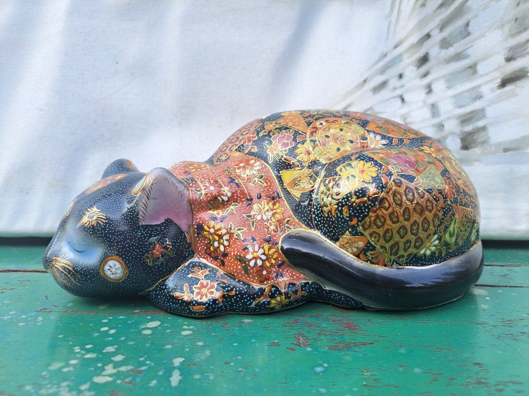 Crouching Satsuma Cat Figurine Sleeping Statue made in China - Etsy