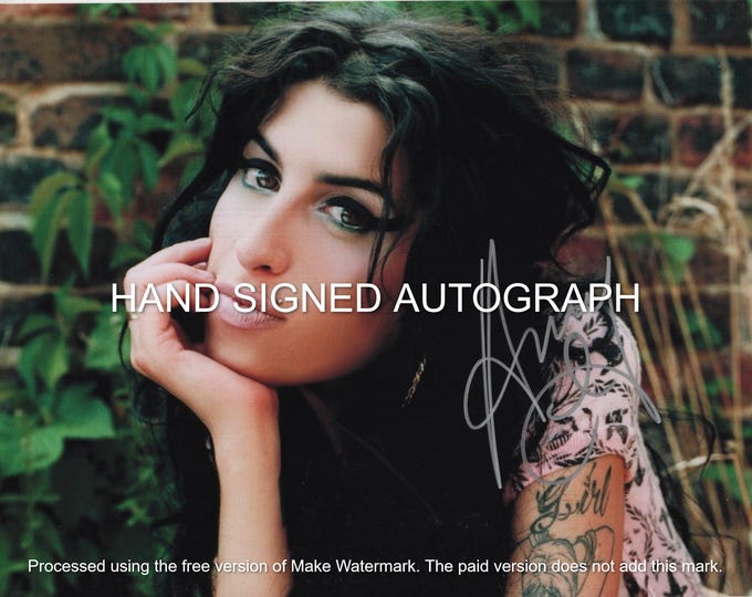 AMY WINEHOUSE AUTOGRAPH Hand Signed 8 1/2 X 11 Color Photo With Coa - Etsy