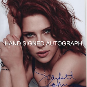 SCARLETT JOHANSSON AUTOGRAPH Hand Signed 8 1/2 X 11 Color Photo With ...