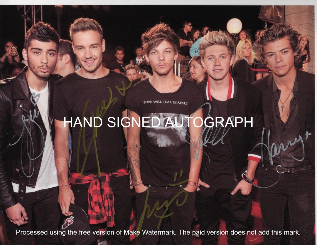 ONE DIRECTION BAND Autograph Hand Signed 8 1/2 X 11 Color Photo With ...