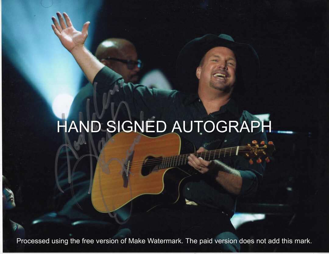 GARTH BROOKS AUTOGRAPH Hand Signed 8 1/2 X 11 Color Photo With Coa - Etsy