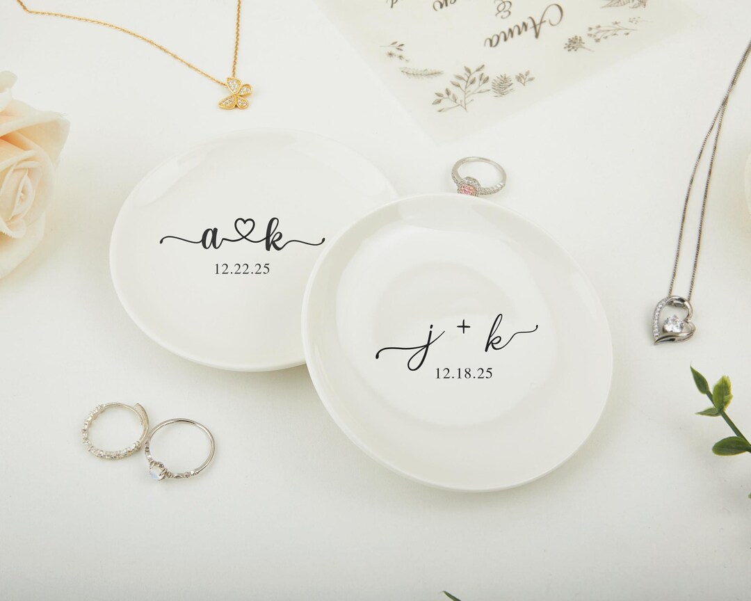 Personalized Engagement Ring Dish Wedding Gift for Bride, Custom ...