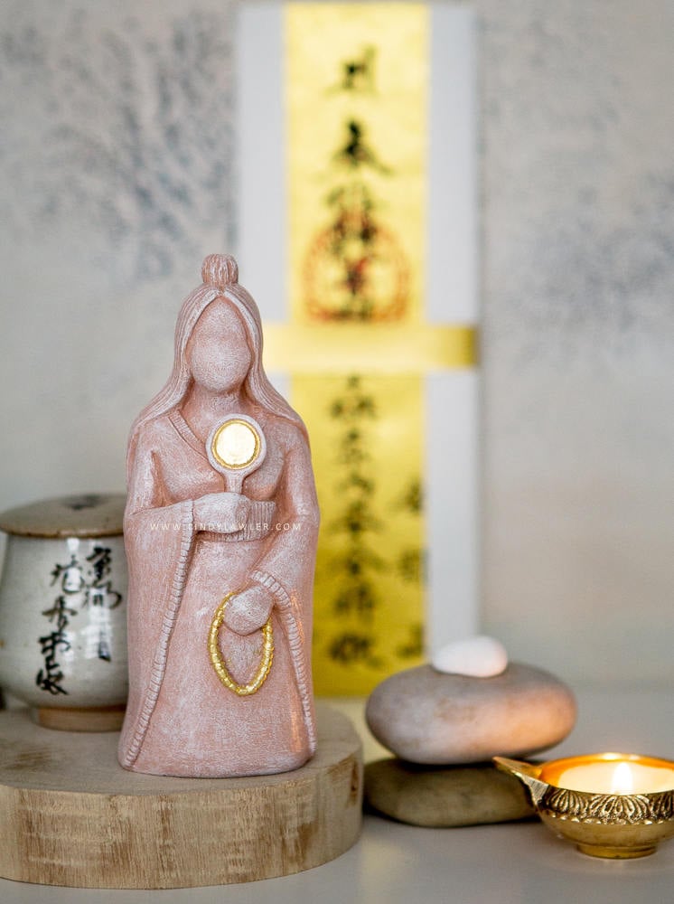 Amaterasu - Japanese Shinto Fertility Goddess Statue, Mother Earth ...