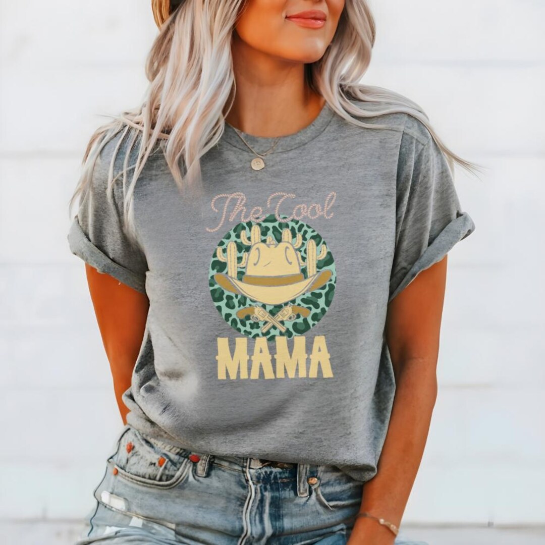 Country Mama Cute & Funny Mom Shirt Modern Casual T-shirt for Moms Gift ...