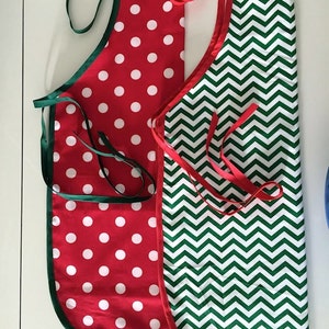 Christmas Apron With Applique Design and Embroidered - Etsy