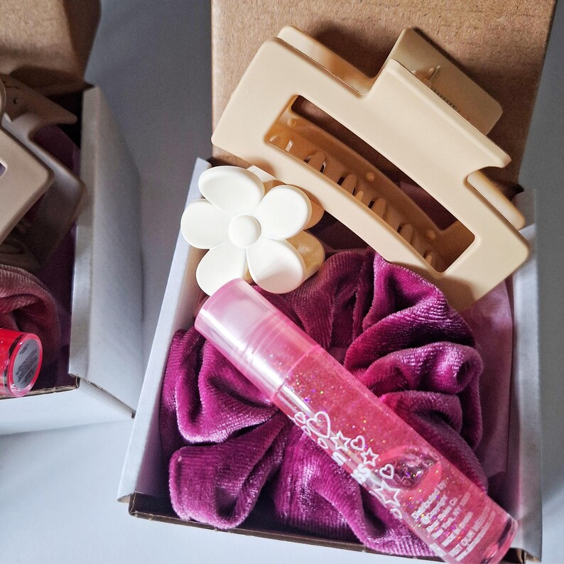 Hair Accessory Mini Gift Box Employee Appreciation Scrunchies & Clips ...