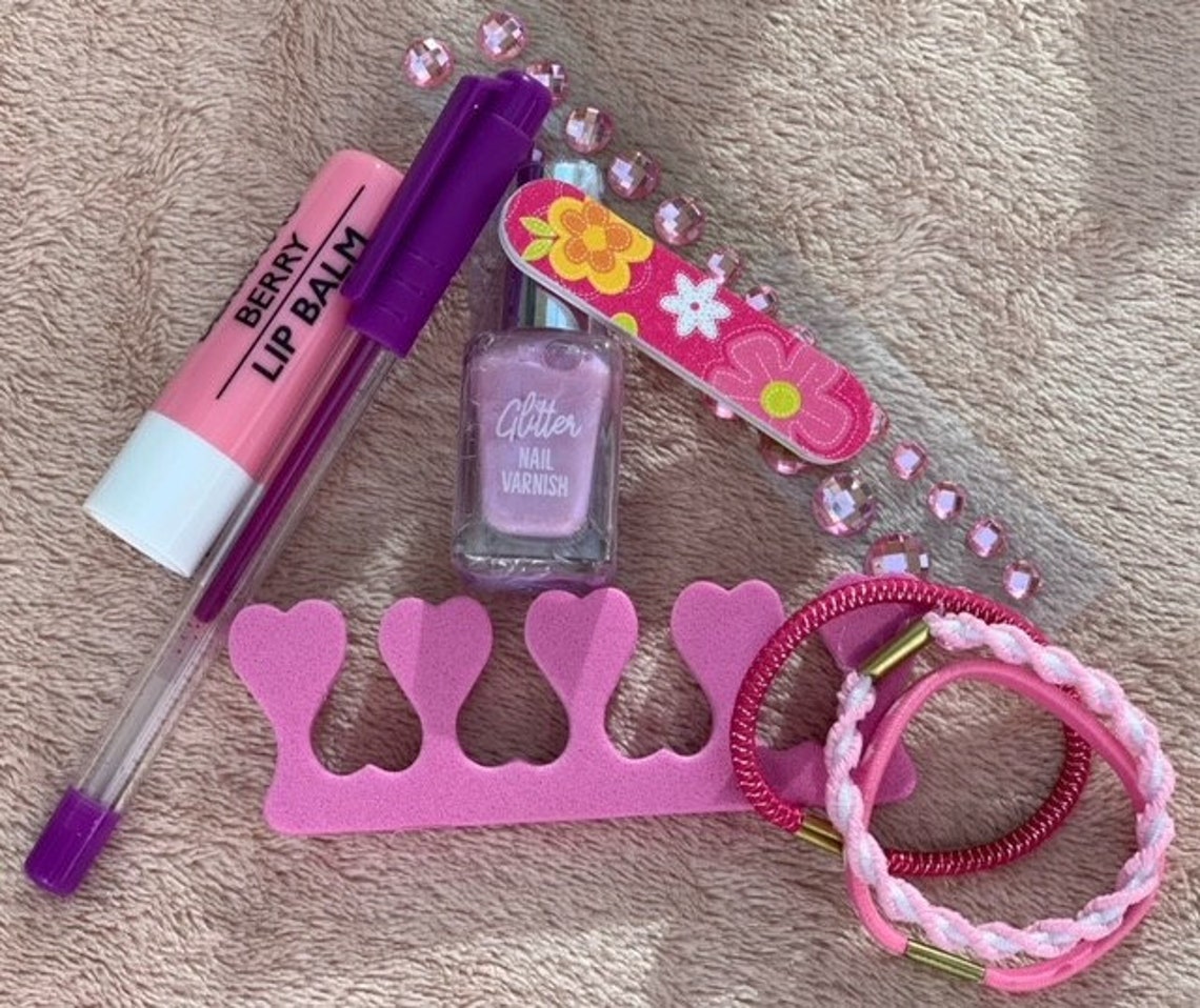 Girls Pink Pamper Pack. Return to School Treat or Party Bag. Sleepover ...