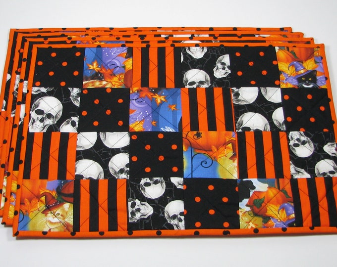 Halloween Placemats / Set of 4 / Halloween Table Mats / Quilted ...