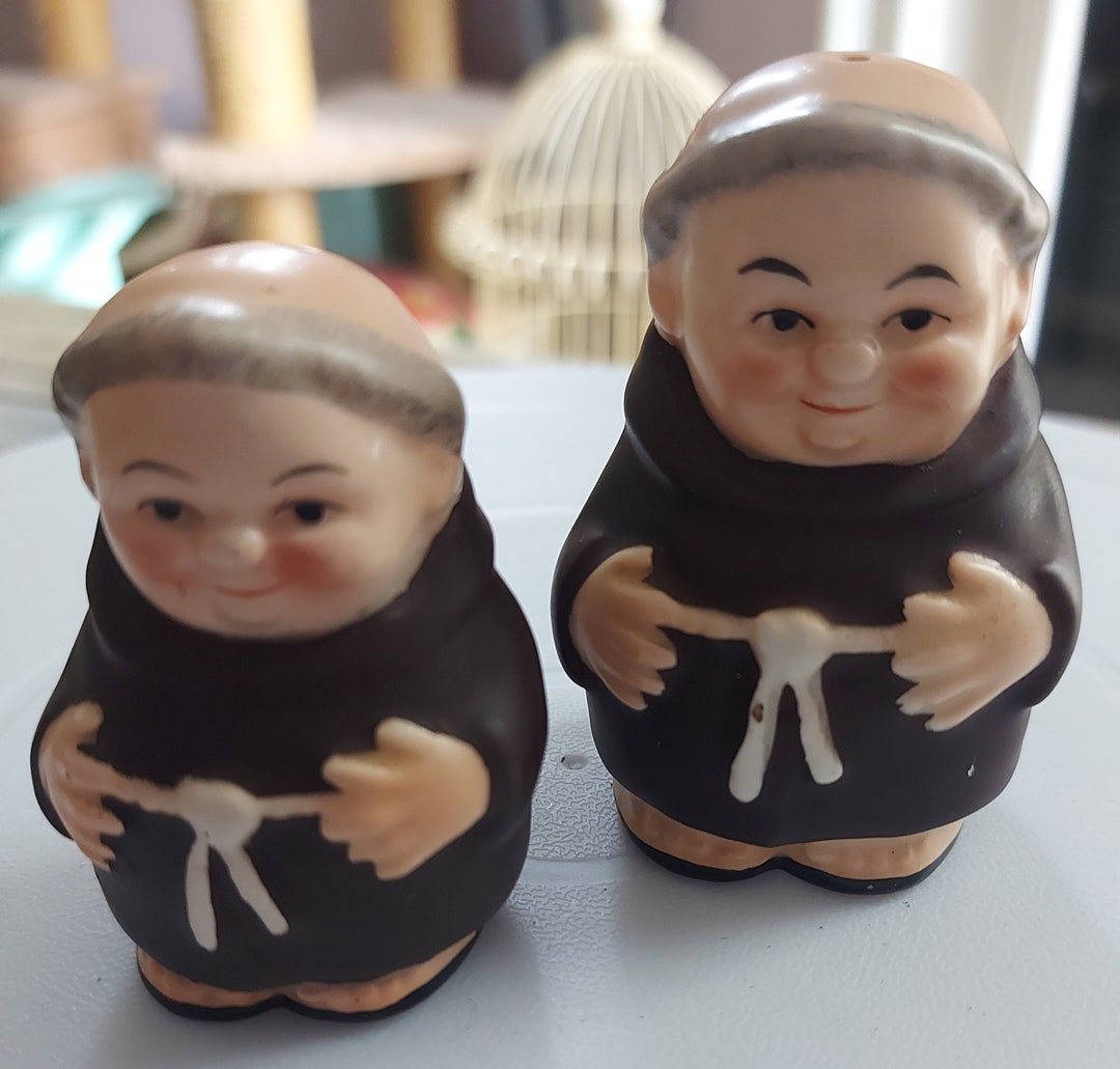Goebel Monks Salt Pepper Shaker Friar Tuck Germany Collectible Monks ...
