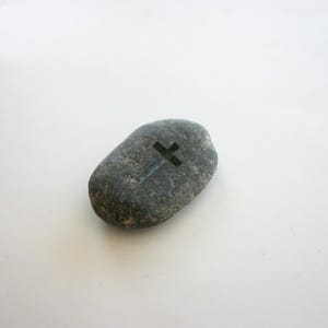 Cross Carved Stone Worry Stone Pocket Rock Prayer Stone - Etsy