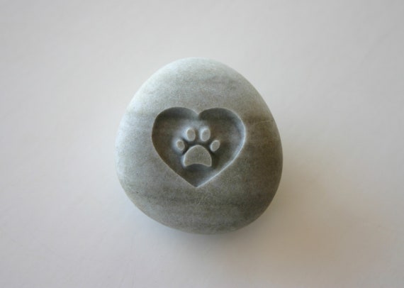 Heart Paw Print Engraved Stone Pet Paperweight Stone - Etsy