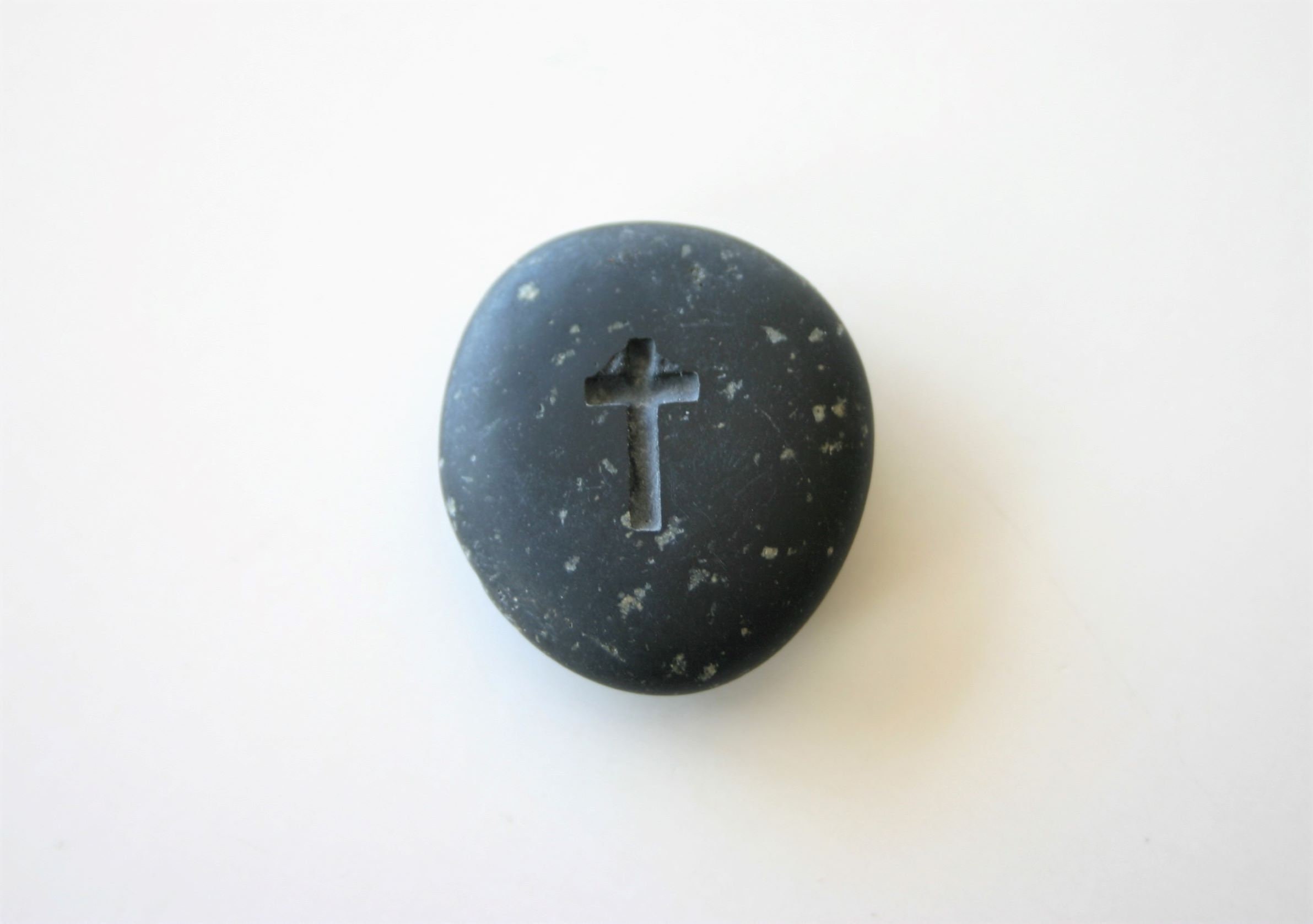 Rocks & Geodes Craft Supplies & Tools 69g Cross Worry Stone or Memorial ...