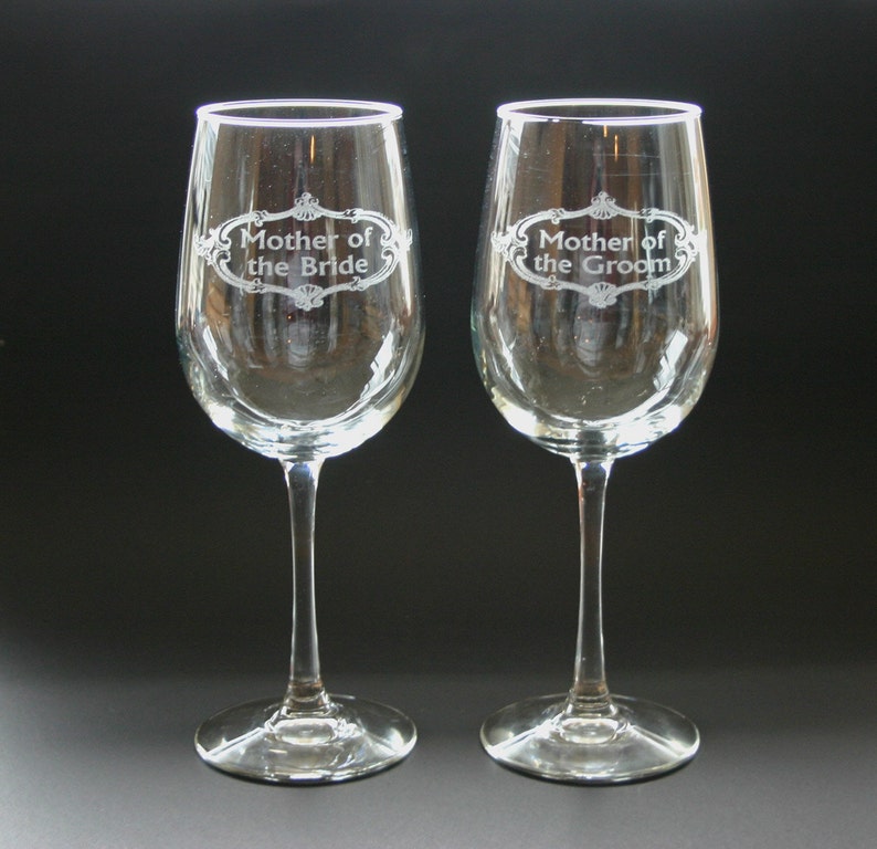 Mother of the Bride Mother of the Groom Etched Wine Glasses Wedding ...