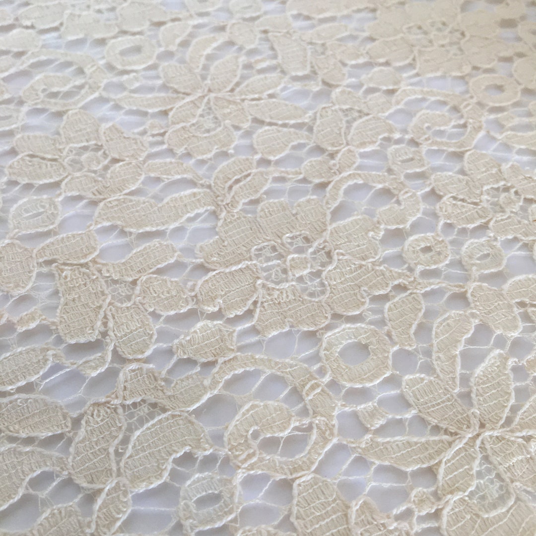 Ivory Floral Lace Fabric Remnant, Wedding Dress Embellishment (1 3/8yd ...