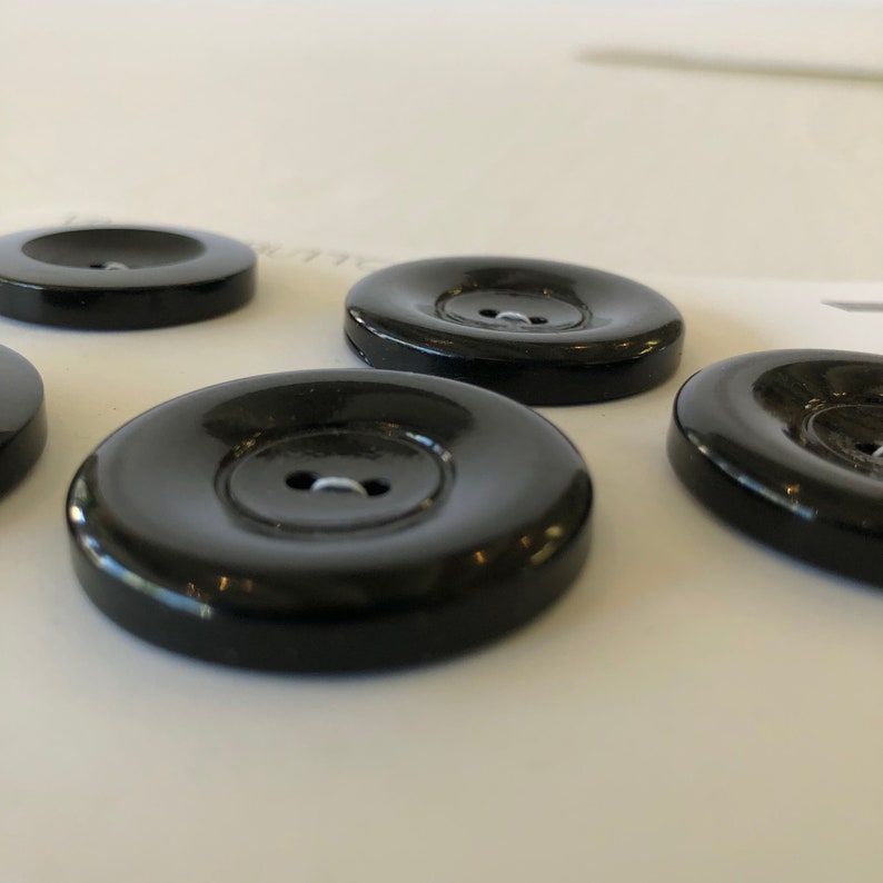 5 Assorted Vintage Black Plastic Medium Size Buttons, All Are Two Hole ...
