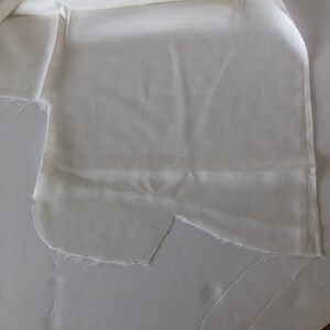 White Rayon Woven Fabric, White Cotton Blend Lining, Synthetic Lining ...
