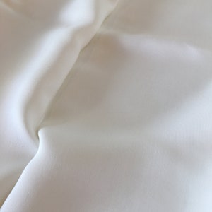 White Rayon Woven Summer Fabric, White Lining Fabric, Synthetic Lining ...