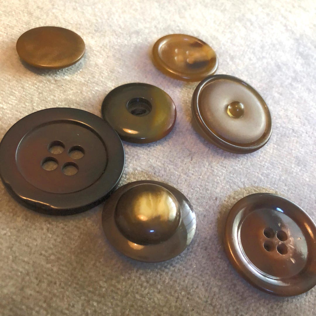 Vintage Set of 7 Misc. Vintage Plastic Buttons, Brown Buttons, Large ...