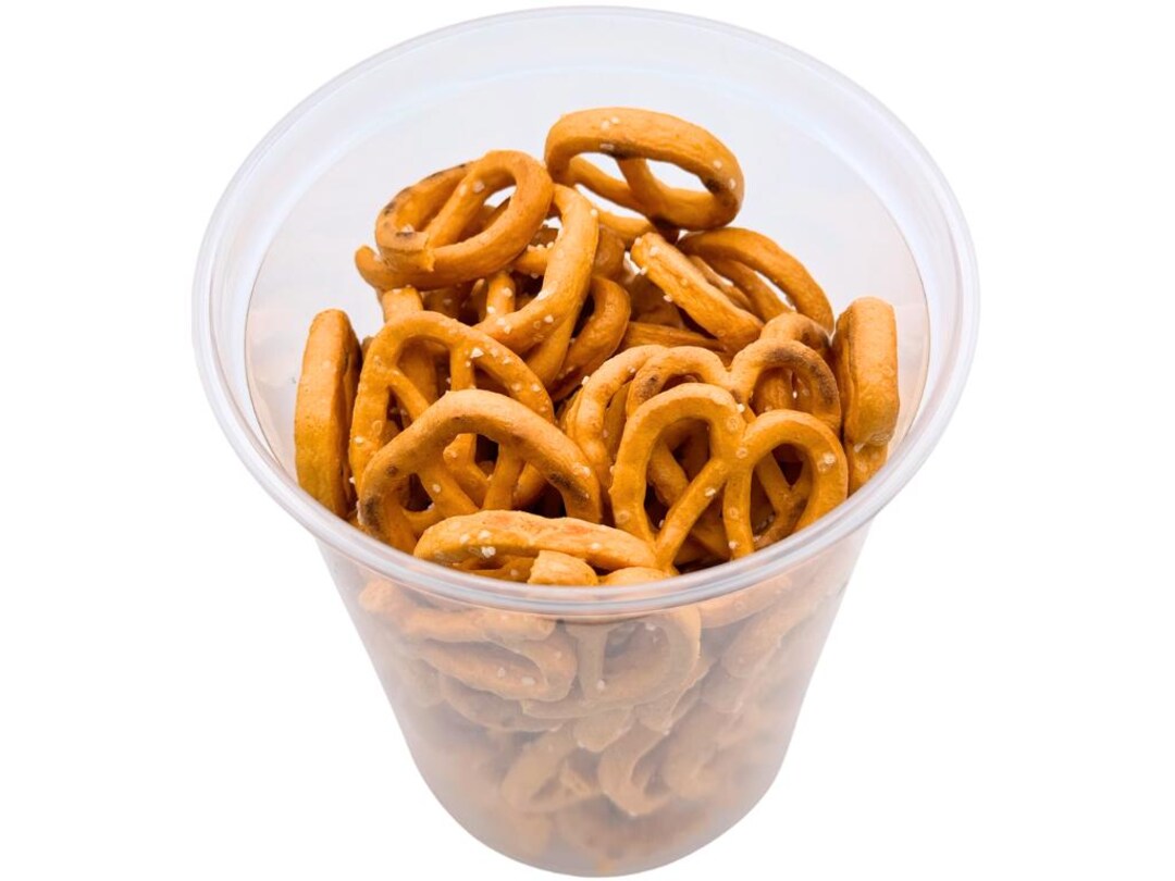 Small Cheese Pretzels 5.5oz, Bite-sized Snack, Cheesy Flavor, Portable ...