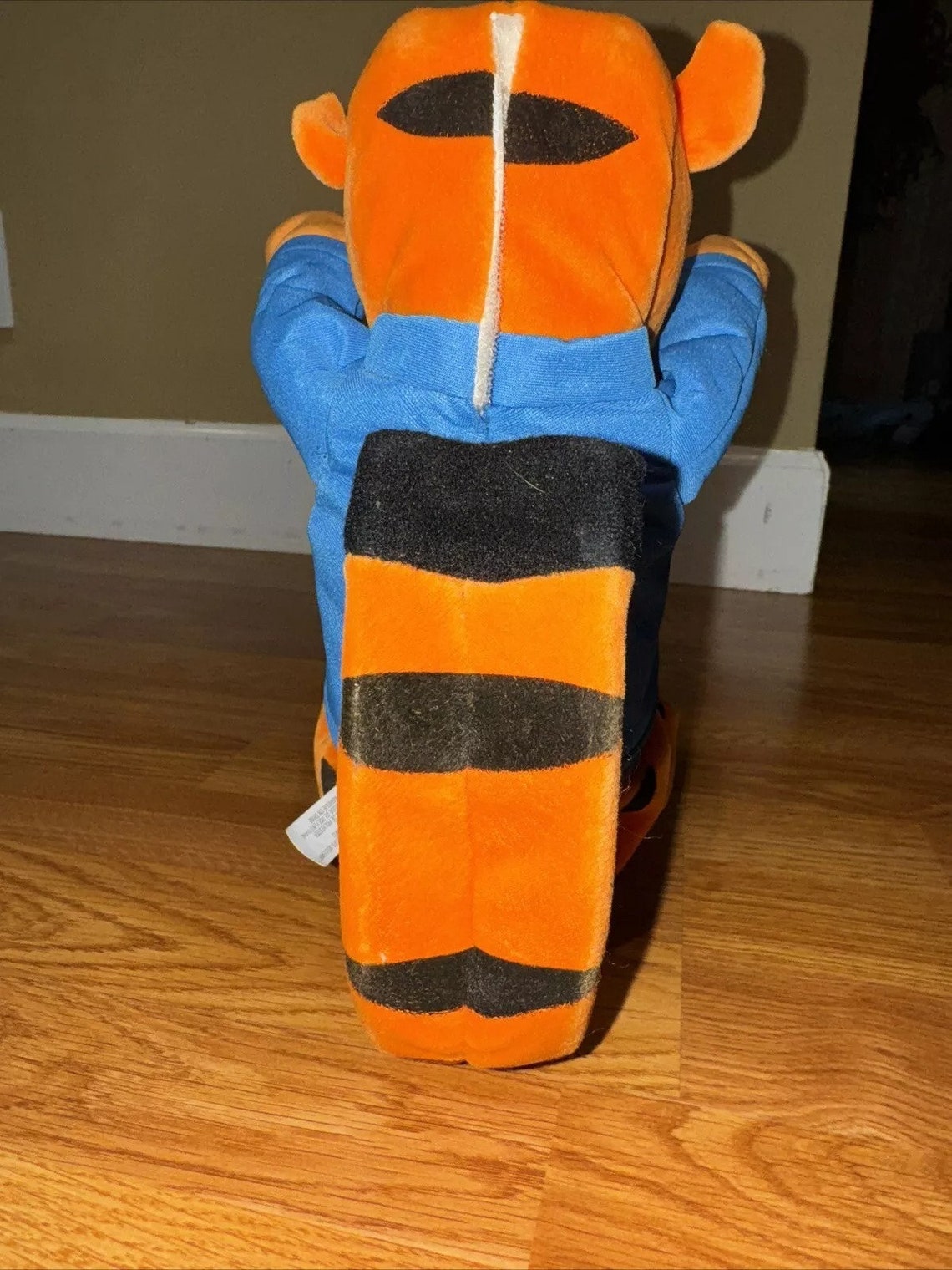 Fisher Price Tiger Roll to the Rescue Sleuthin Stuffed Animal Plush Toy ...