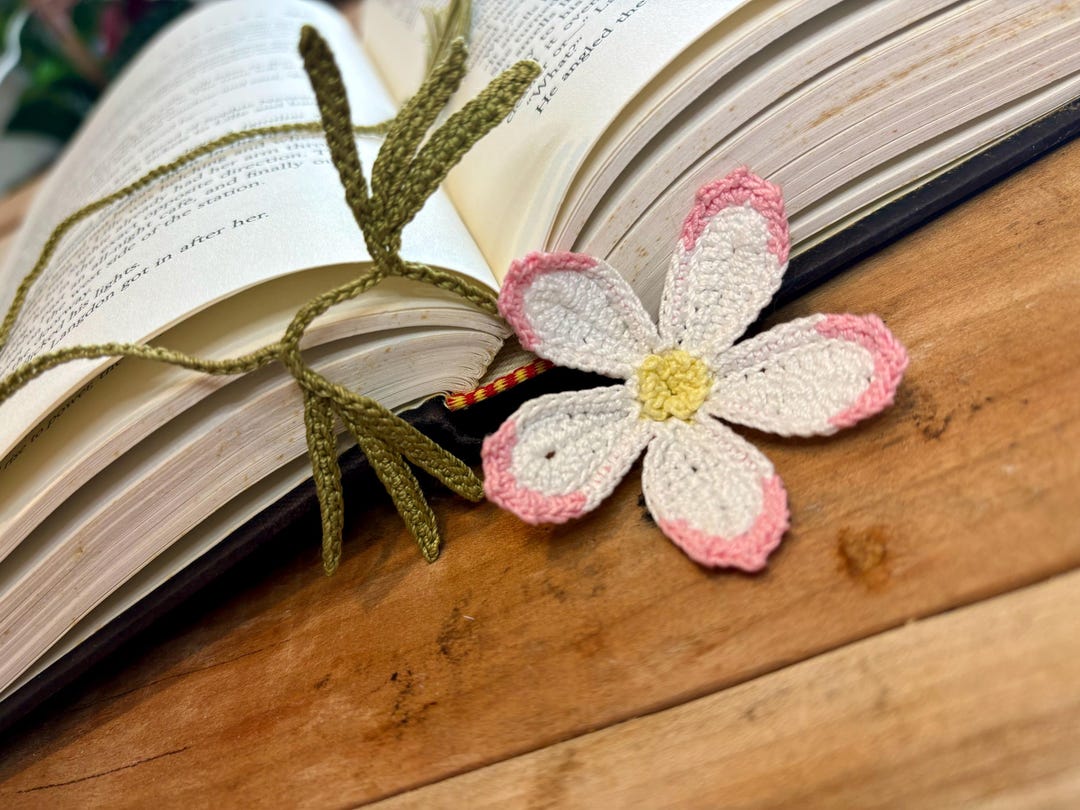 Flower Bookmark, Crochet Cosmos, Handmade Pink and White Bloom, Garden ...