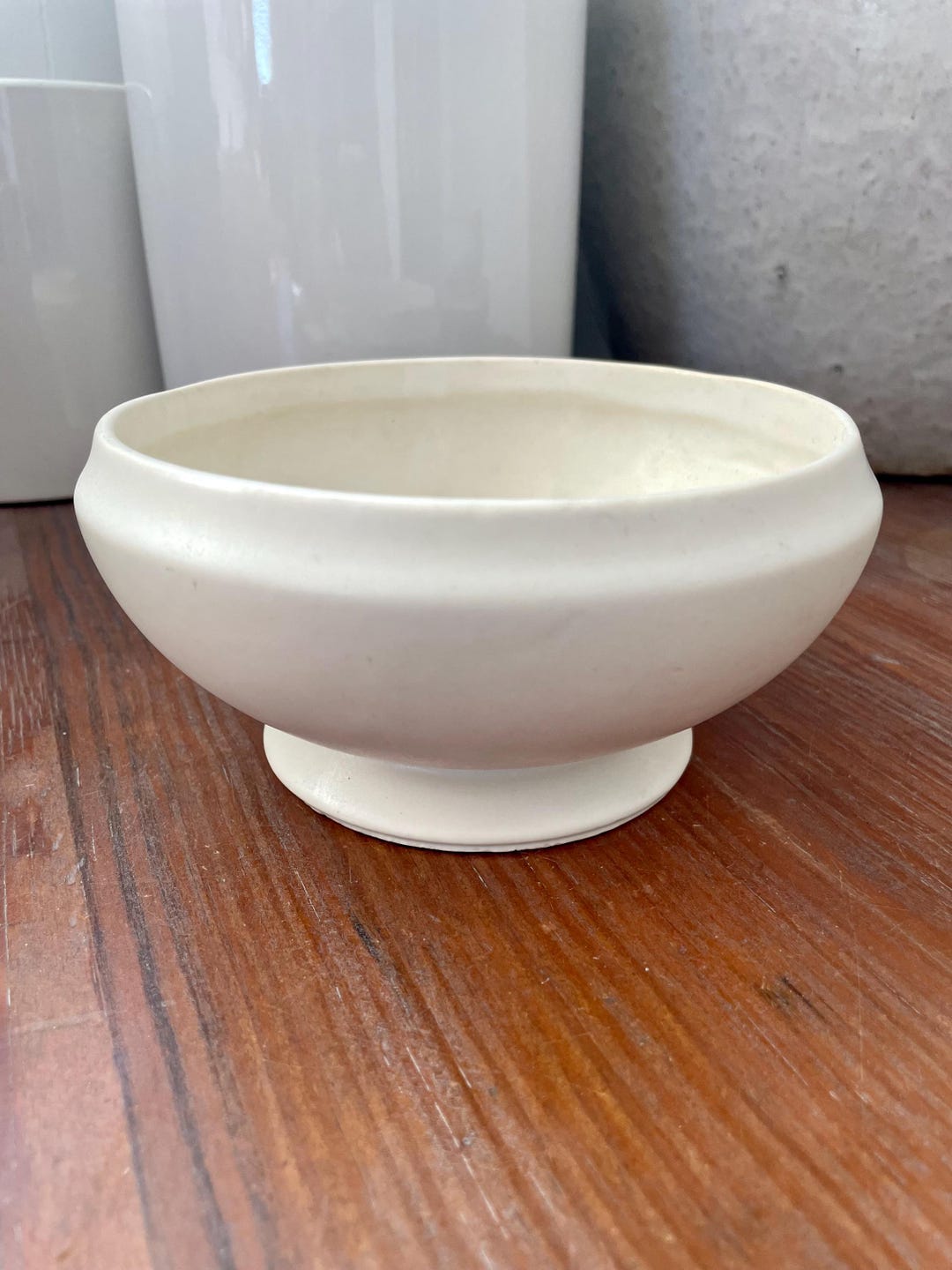 Vintage Mccoy Pottery Floraline Ivory Low Bulb Flower Pedestal Bowl ...