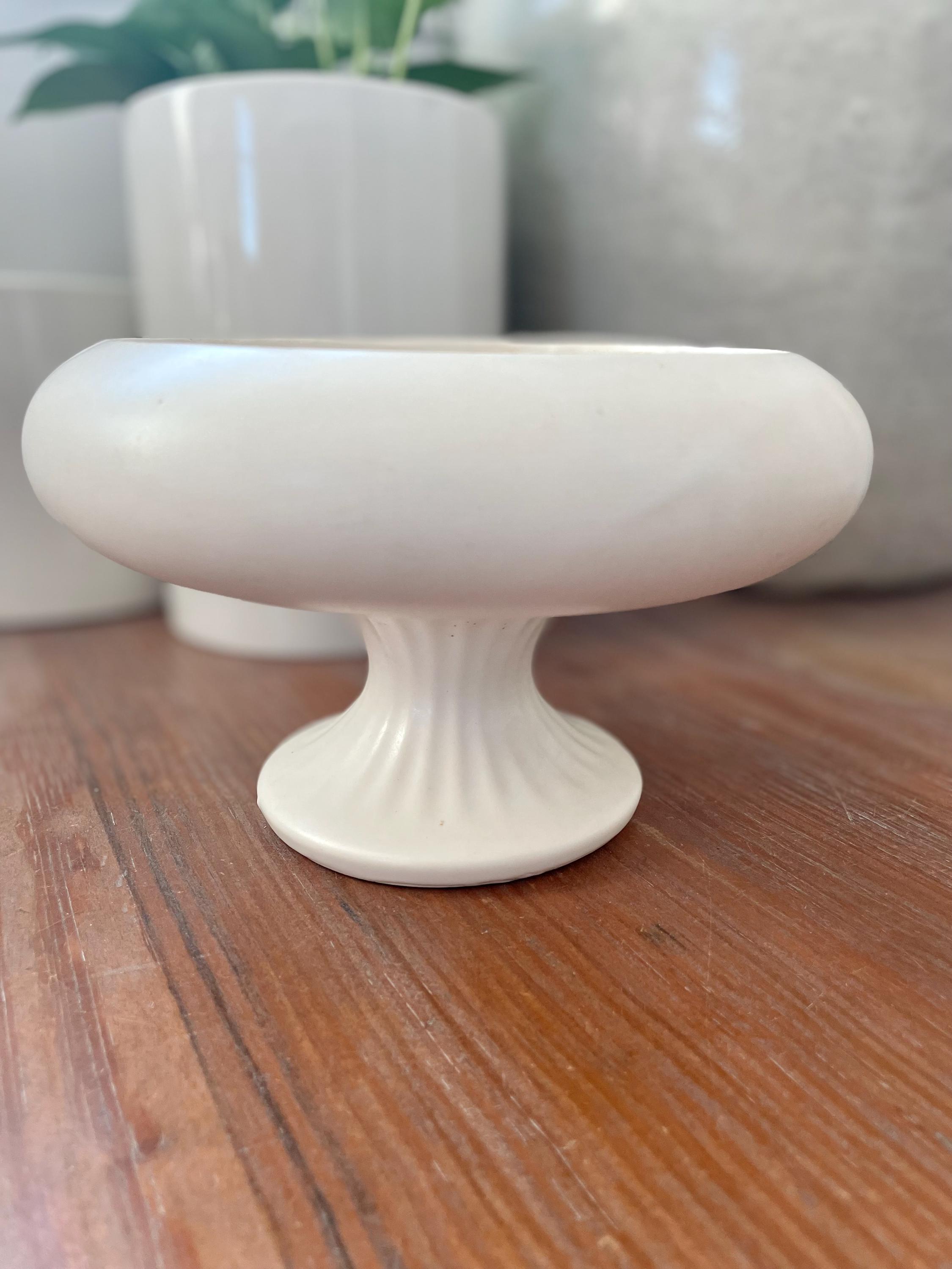 Vintage Mccoy Pottery Floraline Ivory Pedestal Vase 430 Marked USA - Etsy