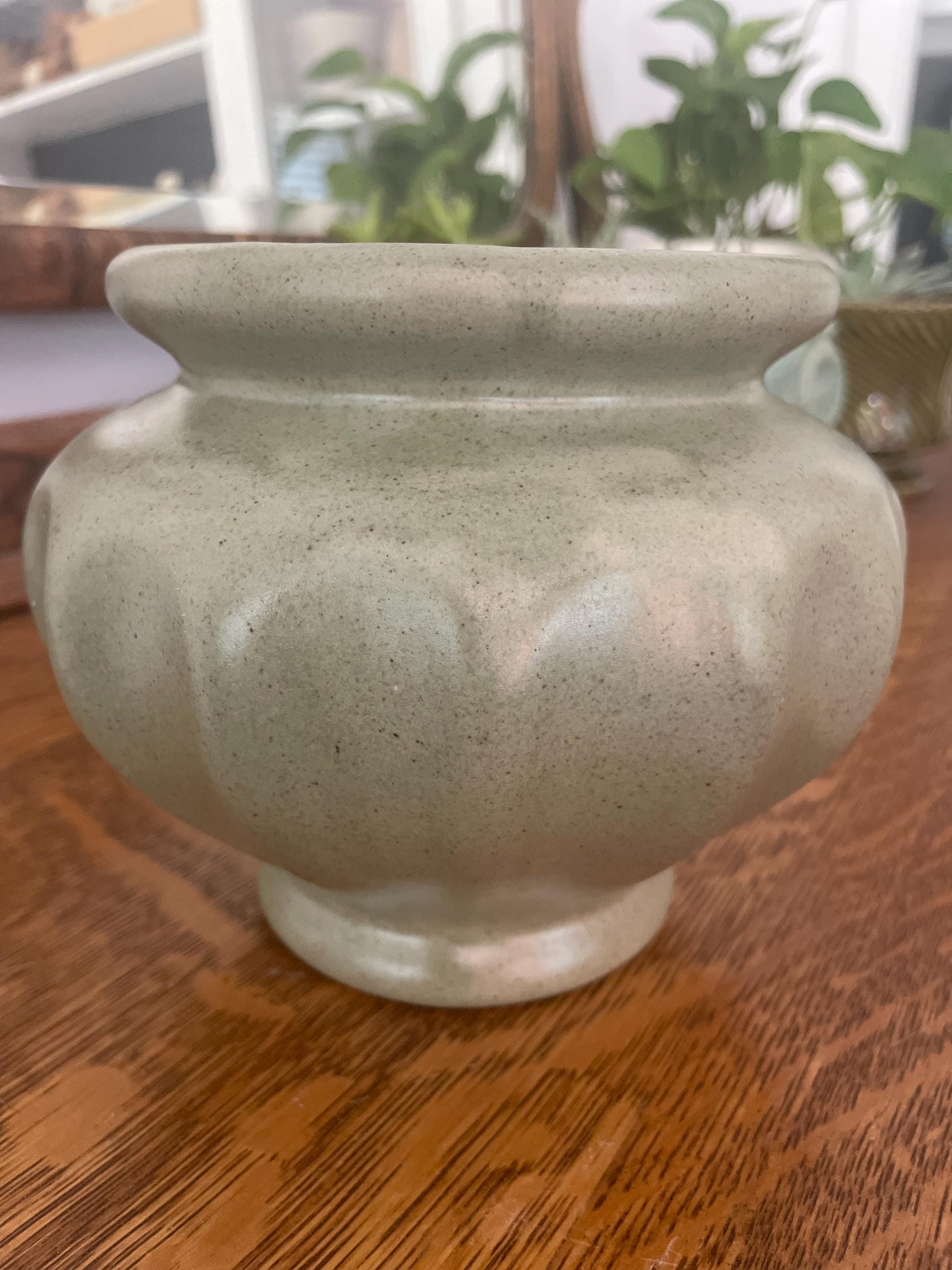 Vintage Haeger Pottery Ribbed Olive Green Round Planter No. 195-034 USA ...