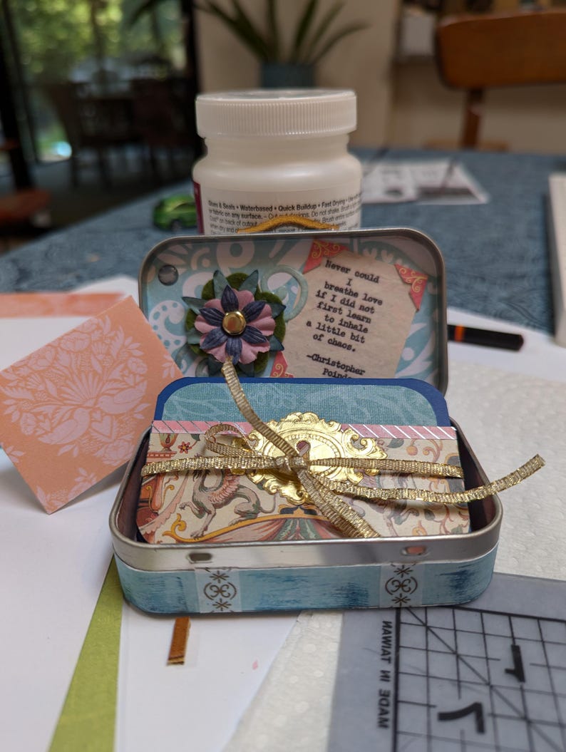 Repurposed Altoids Mini Suitcase With Pullout Accordion Scrapbookblue ...