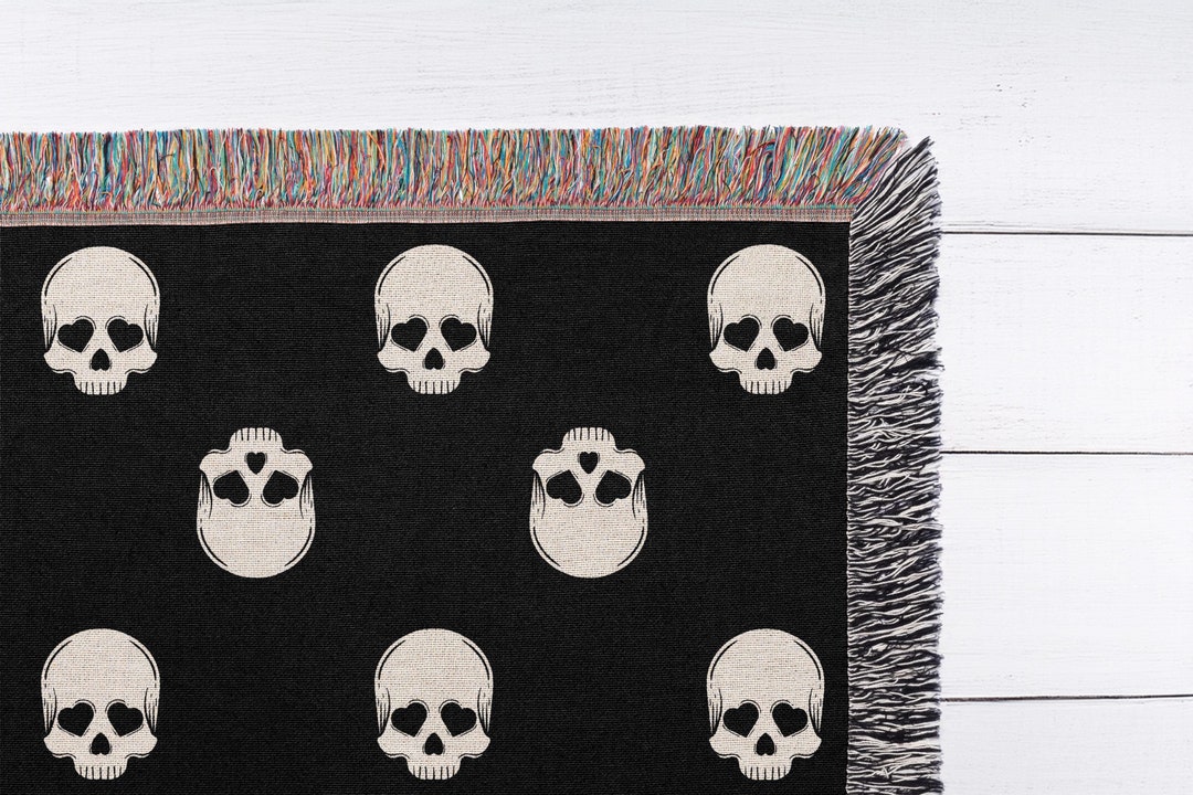 Skull Throw Blanket, Heart Eyes Skull Blanket, Halloween Skeleton ...