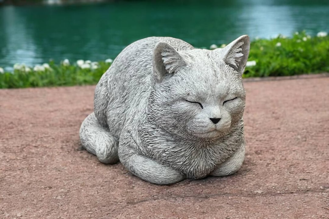 Small Stone Cat Sitting Cat Figurine Pet Lover Gift Concrete Cat Statue ...