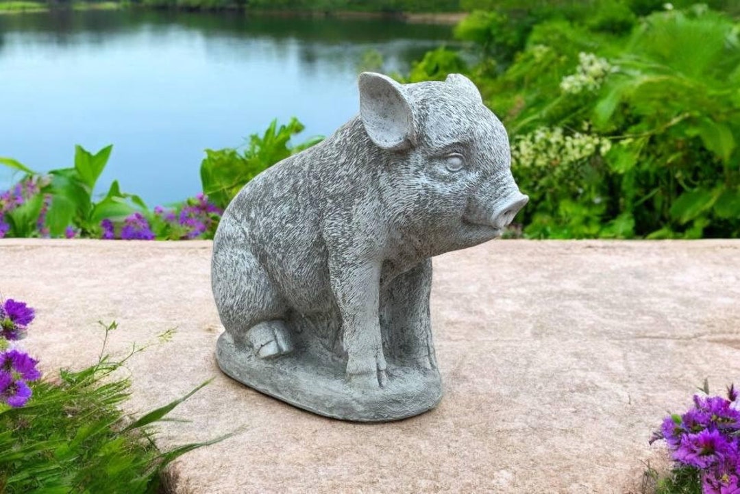 Cute Piglet Figurine Concrete Pig Statue Farm Animal Decor Small Piglet ...