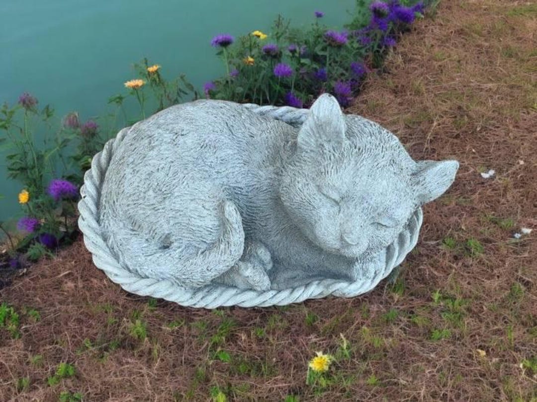 Beton Cat Sculpture, Garden Kitten Decoration, Outdoor Pet Art ...