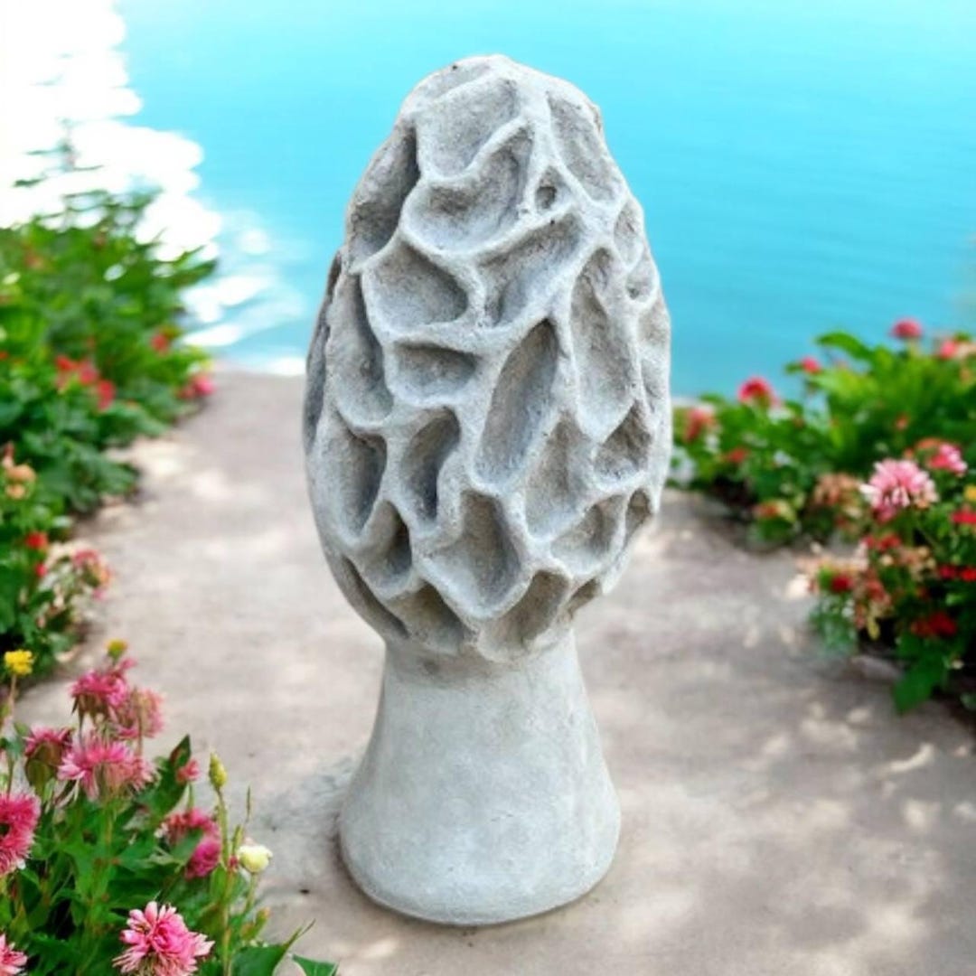 Outdoor Toadstool Sculpture, Lawn Forest Figure, Concrete Mushroom ...
