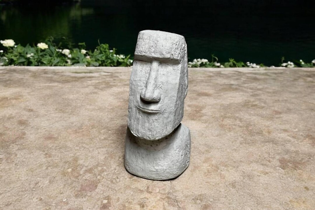 Concrete Moai Head Statue Easter Island Decor Moai Sculpture Garden ...
