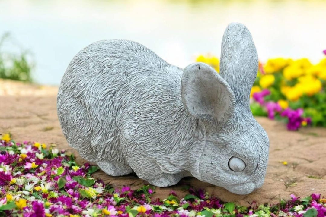 Bunny Outdoor Statue, Lawn Rabbit Art, Animal Garden Ornament, Yard ...