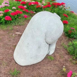 Concrete Pig Figurine Yard Animal Decor Digging Pig Sculpture Farmhouse ...