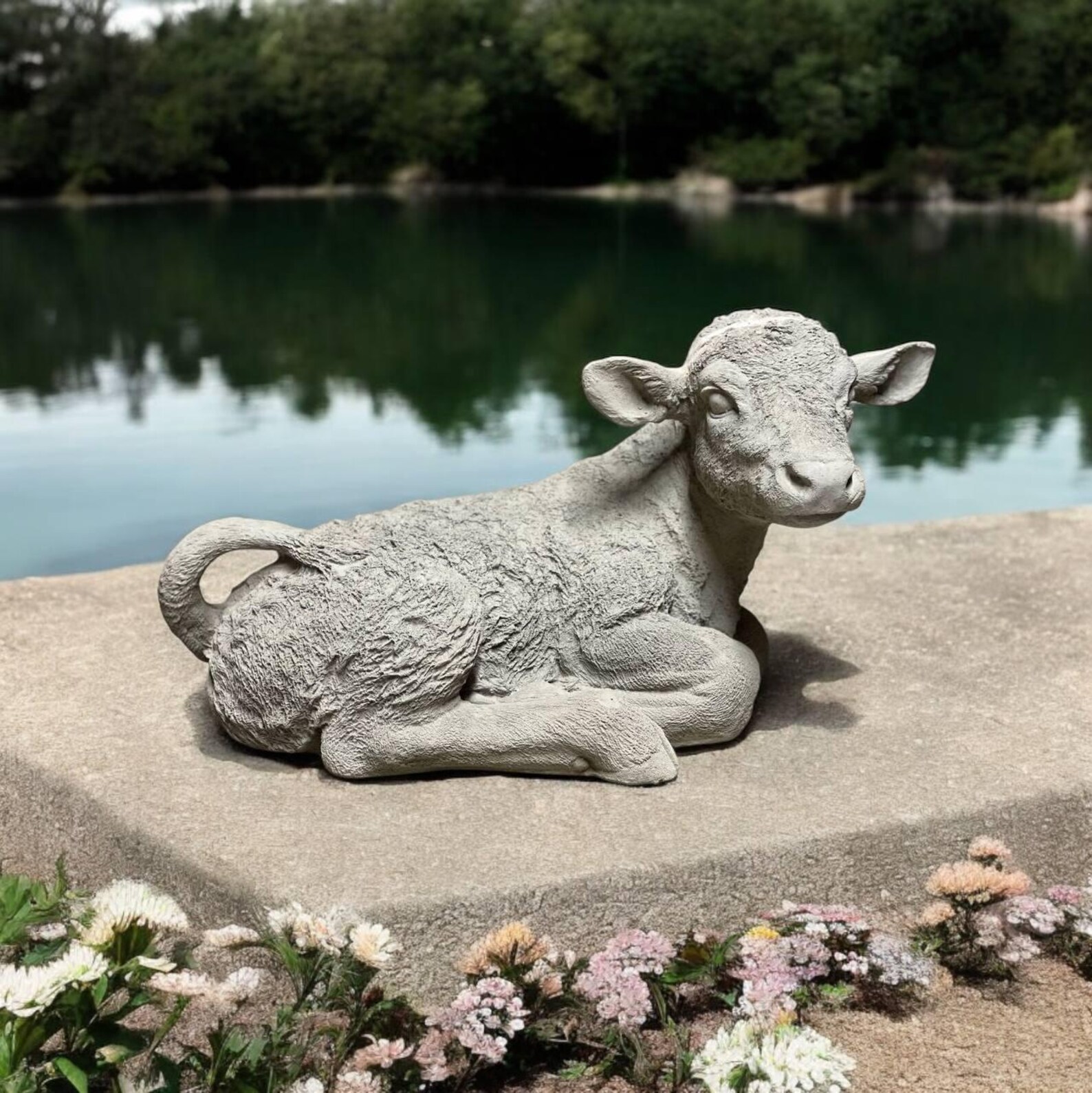 Lawn Cow Decoration Cow Concrete Art Sitting Cow Statue Farm Animal ...