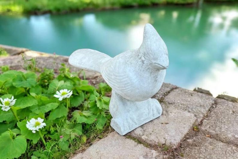 Stone Cardinal Bird Outdoor Bird Statue Cardinal Figurine Garden Art ...