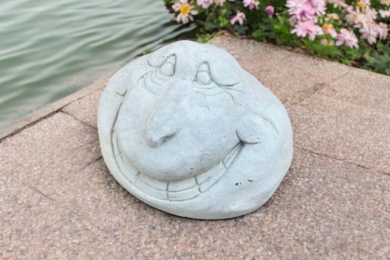 Smiling Face Sculpture Stone Rock Face Garden Ornament Outdoor Face ...