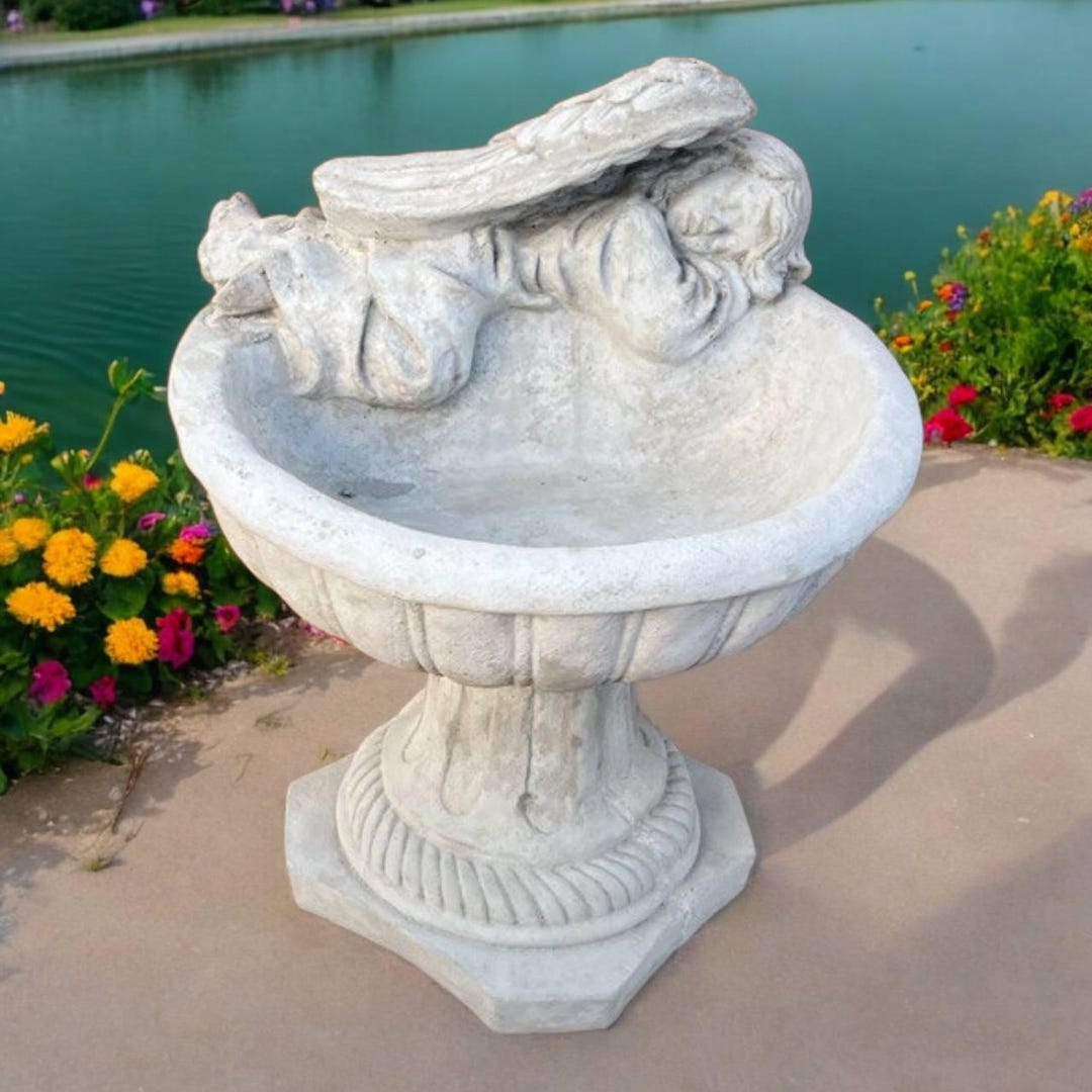 Backyard Drinker Sculpture, Outdoor Bird Bath Art, Garden Bird Bath ...