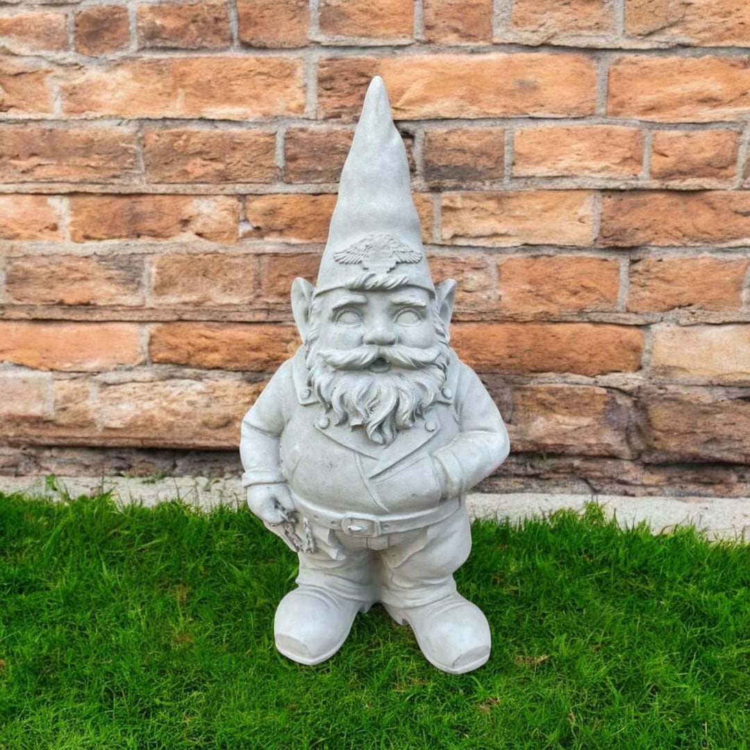 Yard Gnome Sculpture, Cement Dwarf Decoration, Outdoor Gnome Design ...