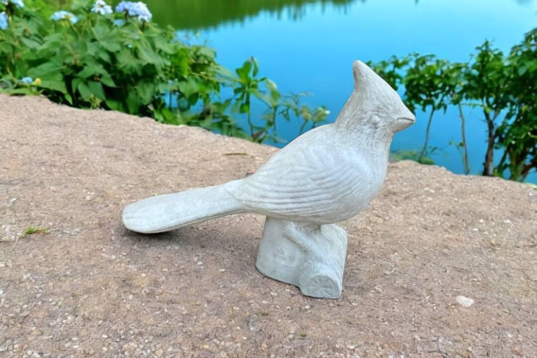 Stone Cardinal Bird Outdoor Bird Statue Cardinal Figurine Garden Art ...