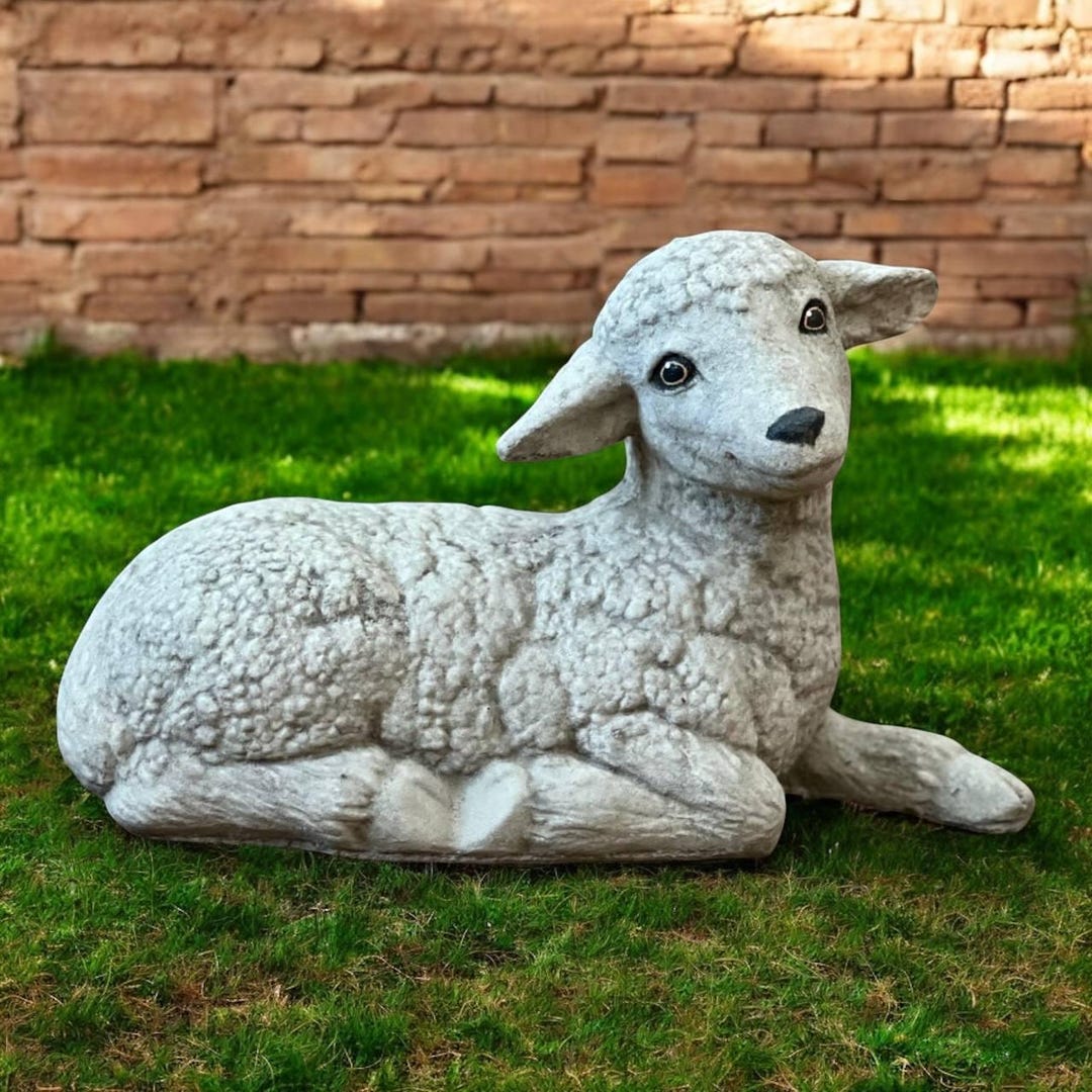 Lamb Outside Statue, Farm Animal Decor, Realistic Lamb Idea, Lawn ...
