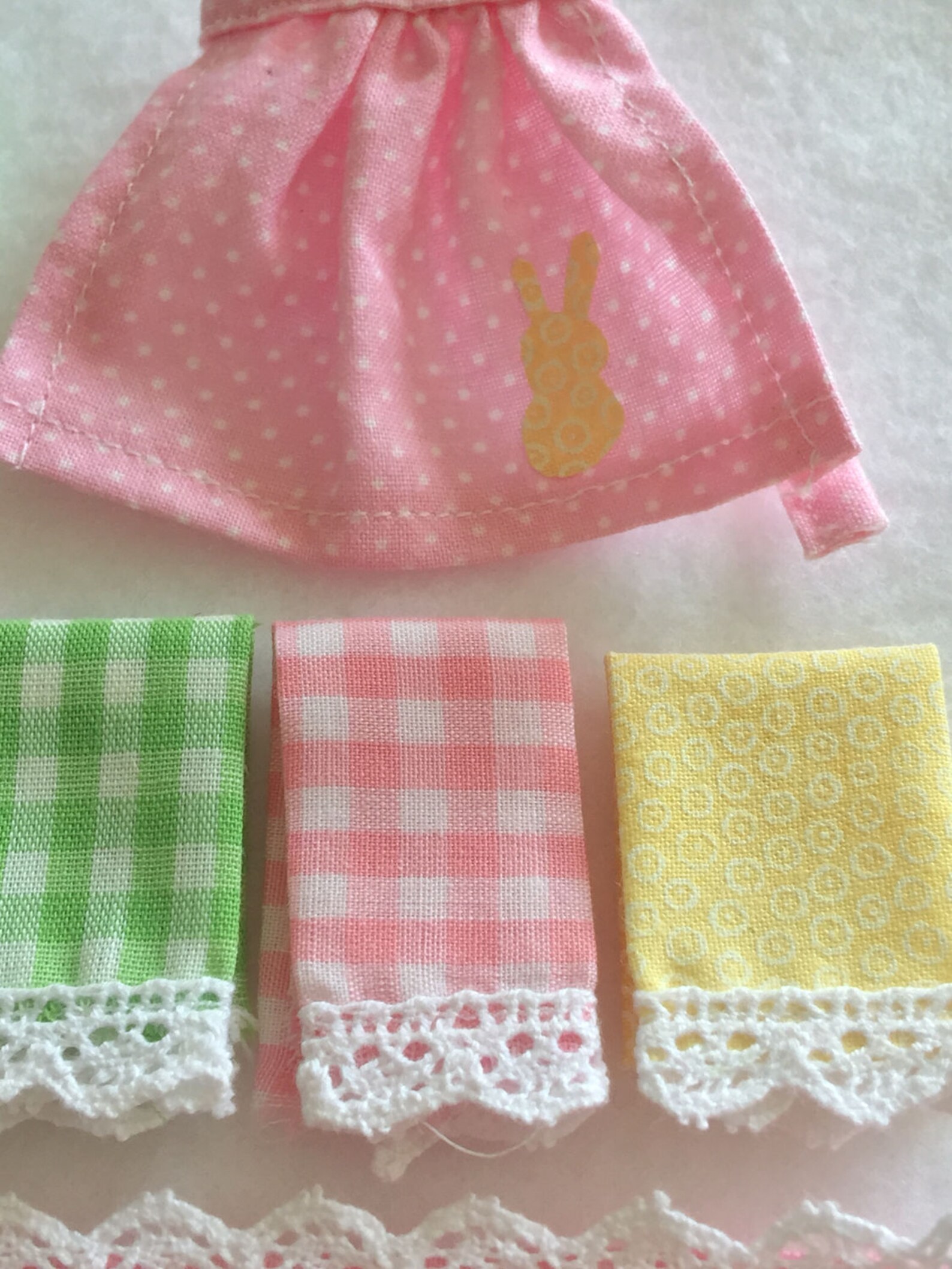 Sewing Pattern Miniature Shabby Bunny and Carrots Tablecloth | Etsy