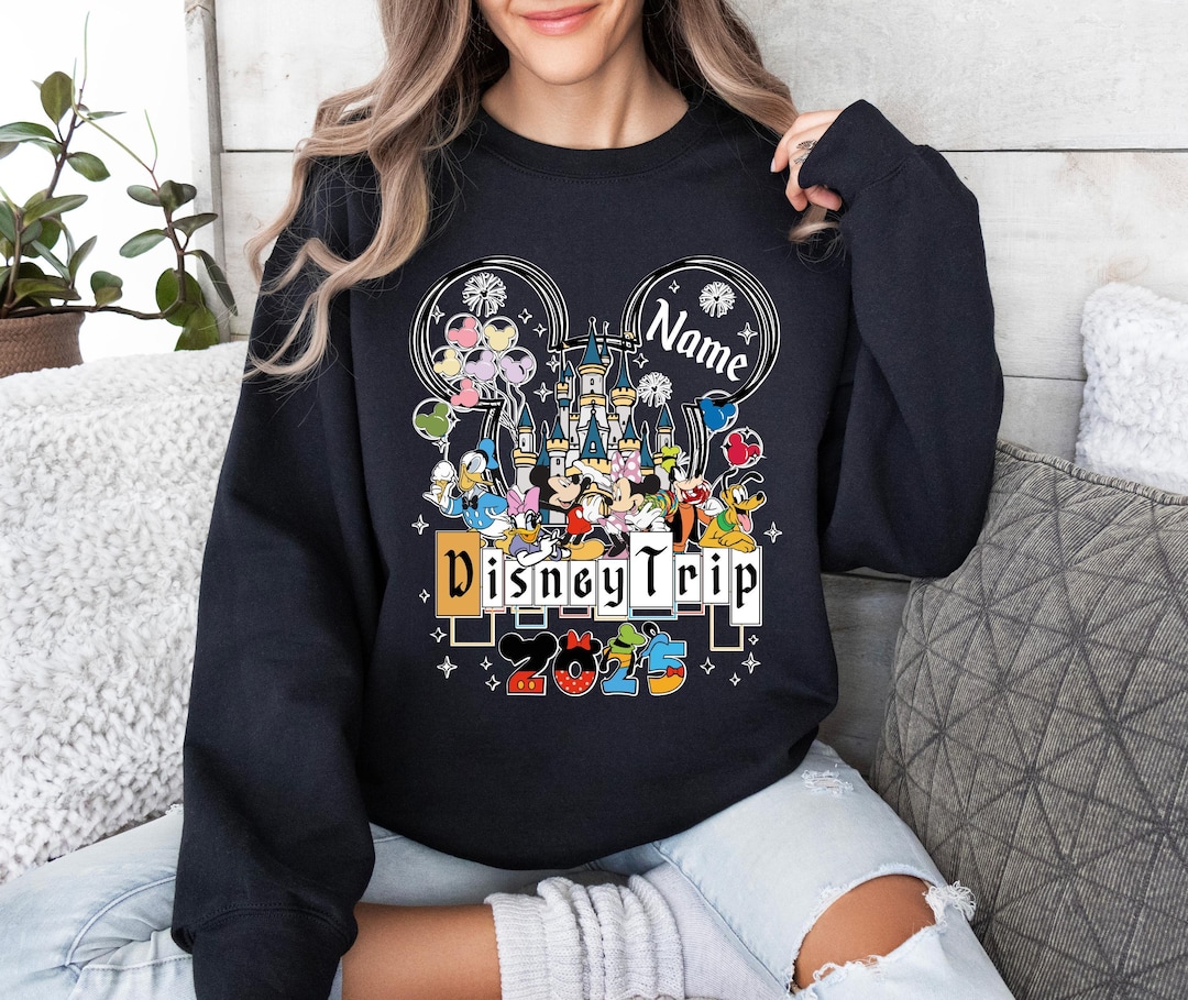 Moletom Disney Trip 2025, moletom com capuz combinando Mickey e amigos ...
