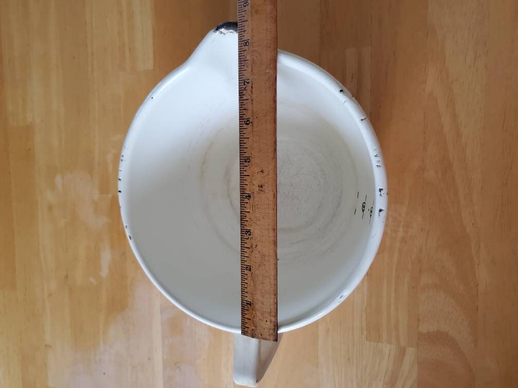 1987 Enamel 8 Cup Measuring Cup Floral Pattern Made by M. | Etsy