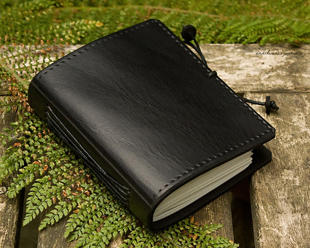 A7, Pocket Size, Classic Leather Bound Journal, Black Leather Journal ...