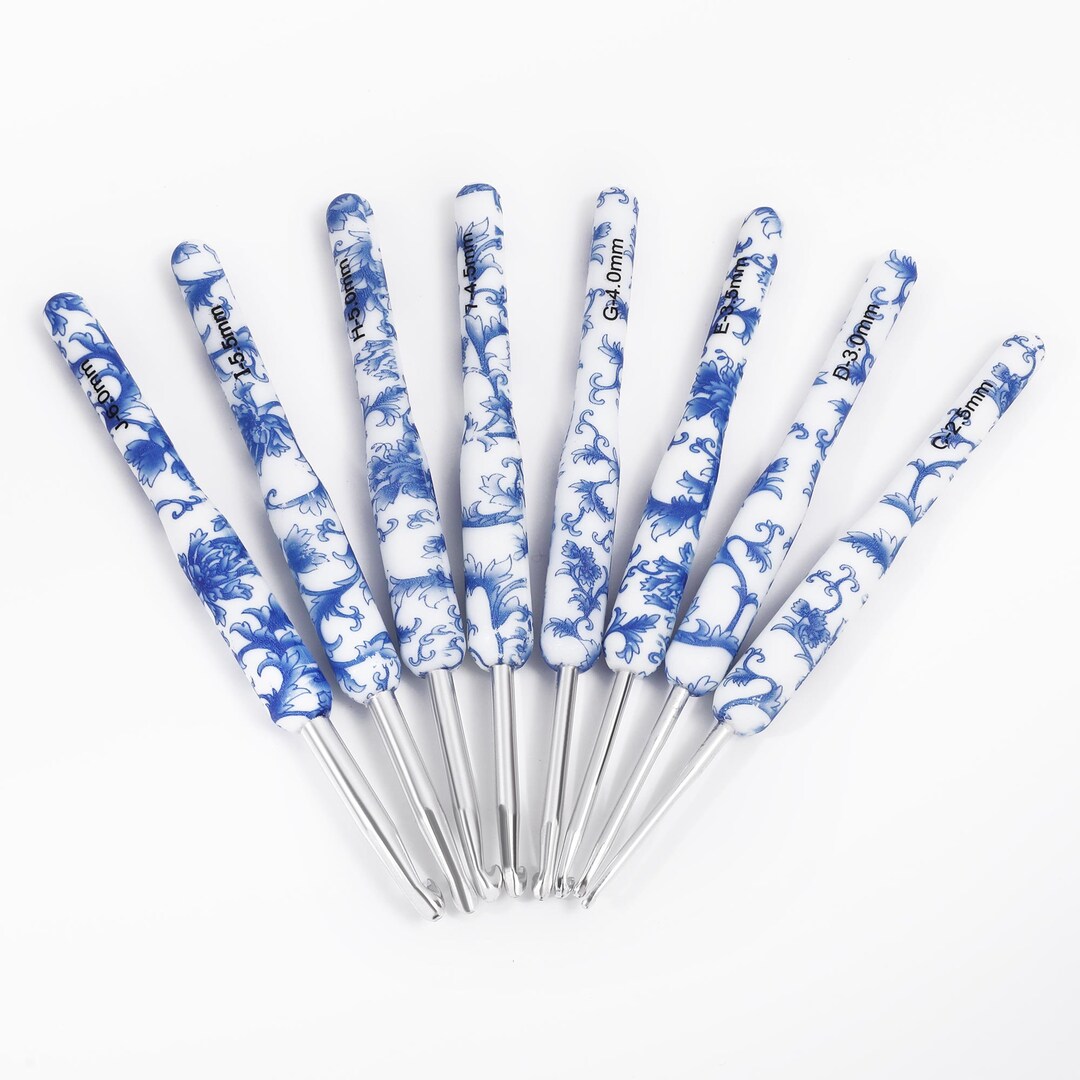 Blue and White Porcelain Crochet Hook Set, Ergonomic Crochet Hook Set 8 ...